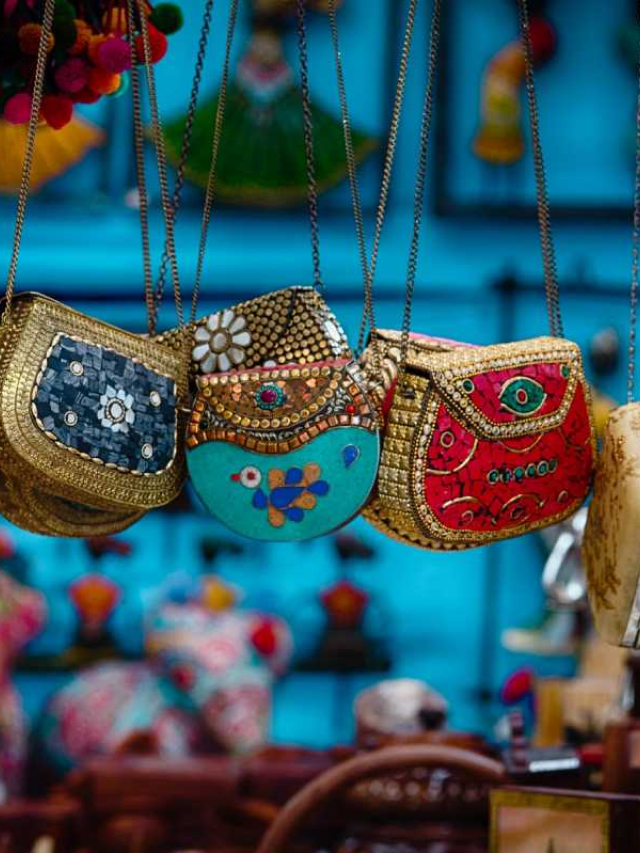 Best Places to Street Shop in Bangalore - PaisaWapas Web Stories